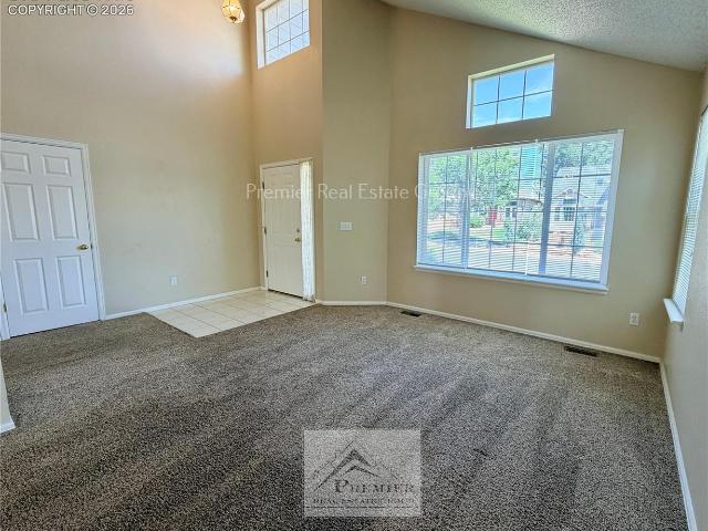 5831 Instone Circle