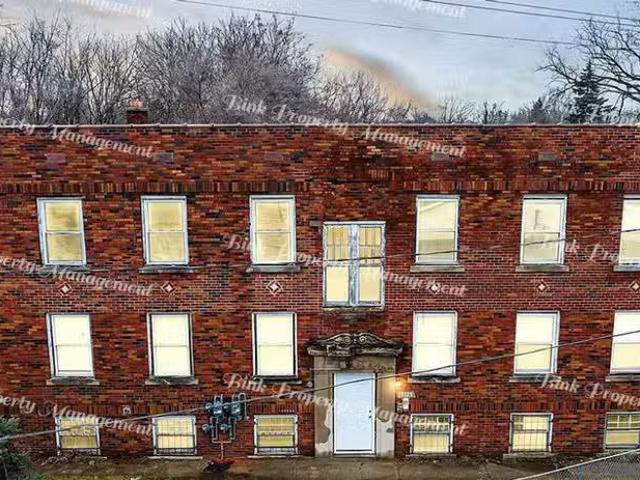 58326223 17129 Westphalia St
