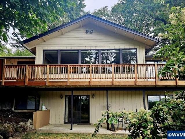 5833 NW Highland Pl, Corvallis, OR 97330