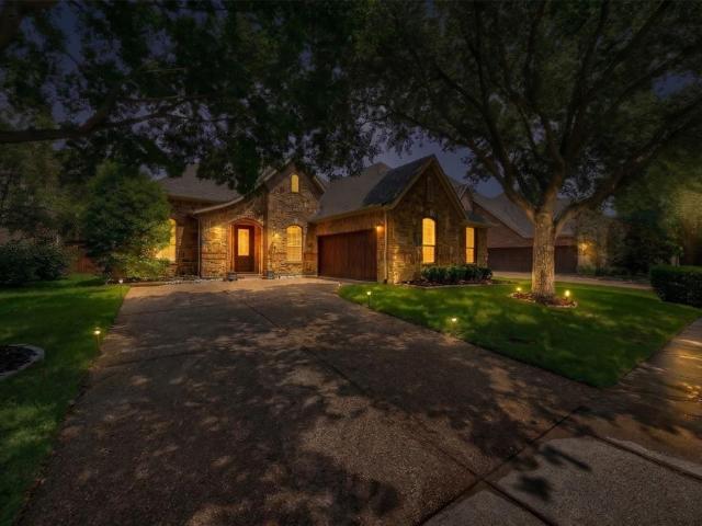 5833 Crescent Lane