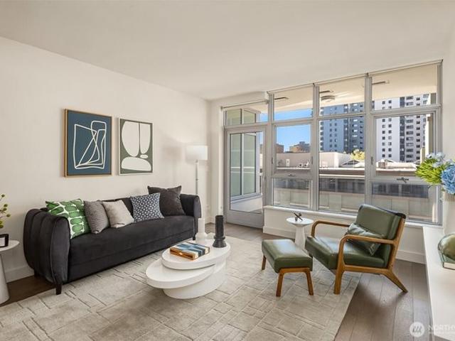 583 Battery St Apt 508N, Seattle, WA 98121