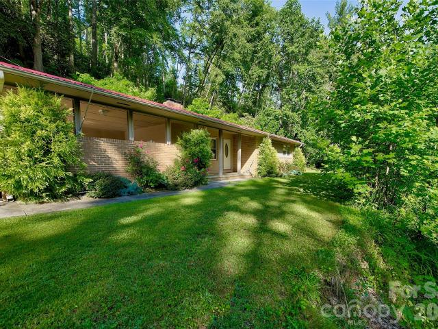 583 Deer Park Lake Road