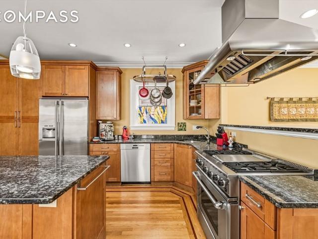 583 E Broadway, Boston, MA