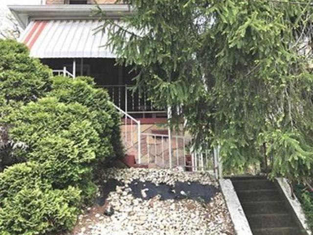583 Stokes Ave, Braddock, PA 15104