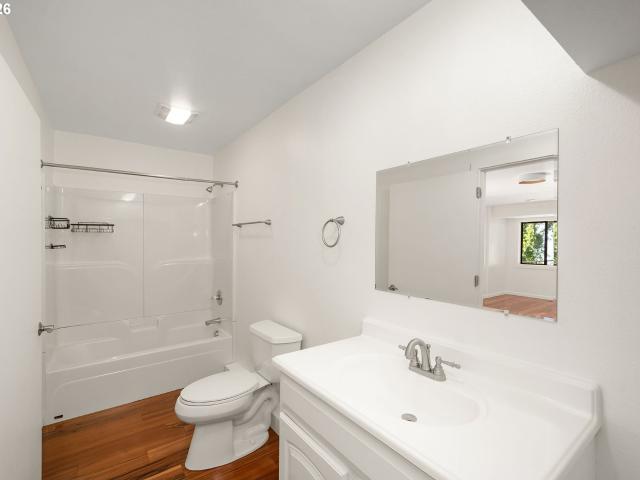 5844 SW Ralston Dr, Portland, OR 97239 | MLS #432883