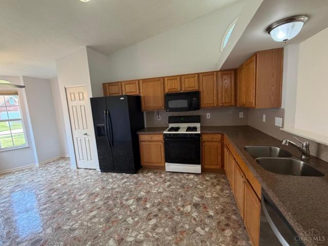 5846 Deerfield Village Drive