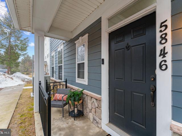 5846 Donovan Ln, Ellicott City, MD 21043 | MLS #MDHW2071