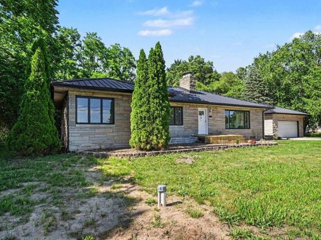 58475 Crumstown Hwy, South Bend, IN 46619