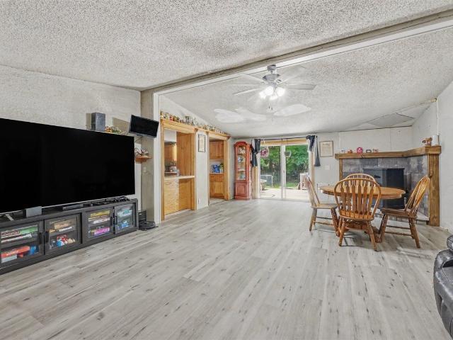 5847 W Austrian Pine Lane
