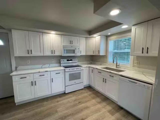 58482152 514 S 5th Ave