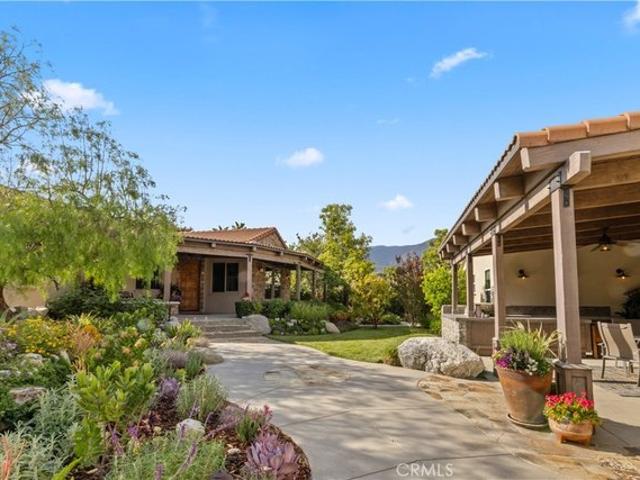 5848 Canter Cove Ct, Rancho Cucamonga, CA 91739