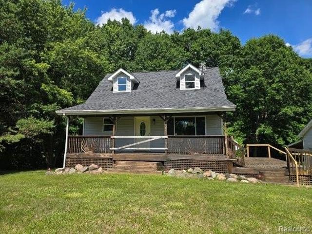 5848 Fostoria Rd, Marathon Township, MI 48421