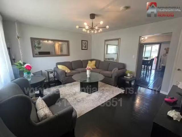 58494240 6125 W Hustis St