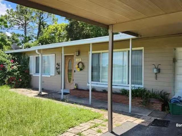 58495763 1114 Mistletoe Dr