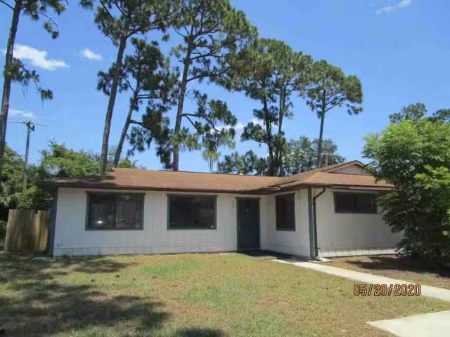 58495700 2911 India Palm Dr
