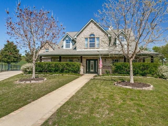 5849 River Meadows Pl, Fort Worth, TX 76112