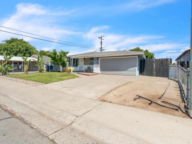 5849 67th St, Sacramento, CA 95824 | MLS #225098 | Compass