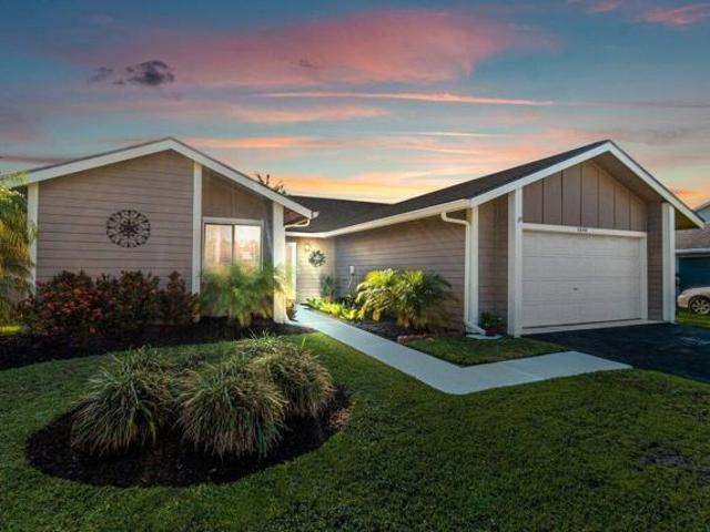 5840 Teakwood Rd, Lake Worth, FL 33467