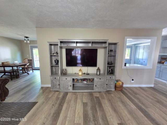 5841 Crestline Road