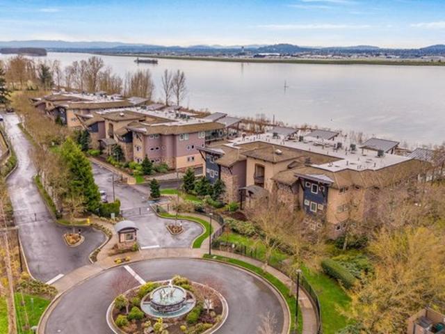 5841 SE Columbia Way Unit 102, Vancouver, WA 98661