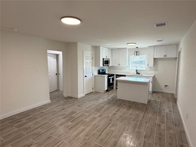 5842 Beldart St, Houston, TX 77033 | Compass
