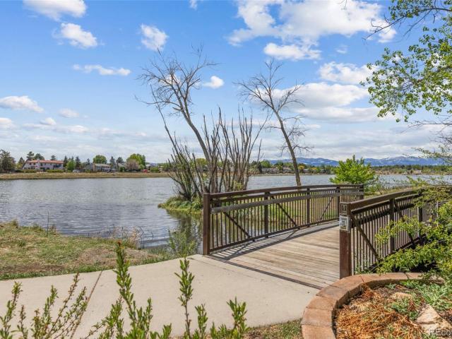 5842 W 80th Circle