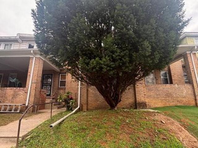 5843 N 6th St, Philadelphia, PA 19120