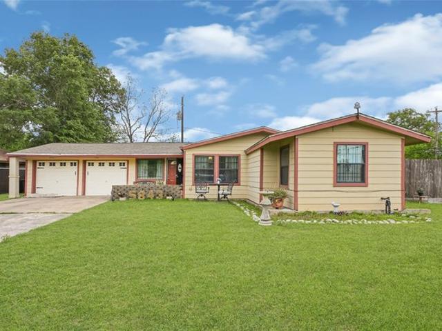5843 Kenilwood Dr, Houston, TX 77033