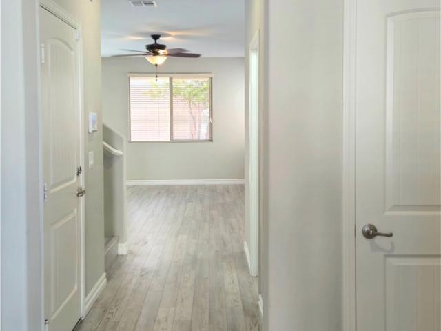 5843 Sleepy Willow Street