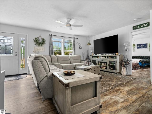 584 Gitchegumee Drive