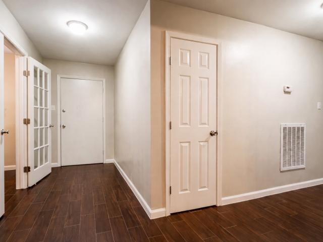 584 Elm Street