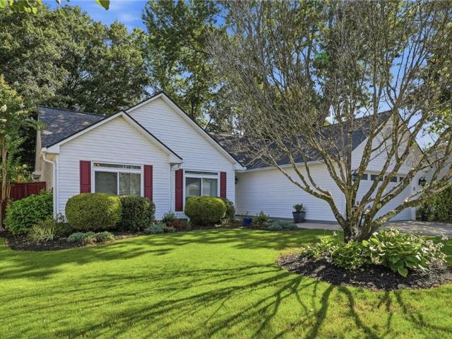 584 Fernstone Trail
