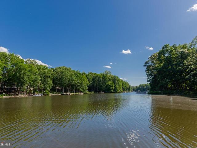 584 Lake Caroline Drive