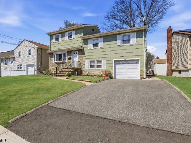 584 Lehigh Ave