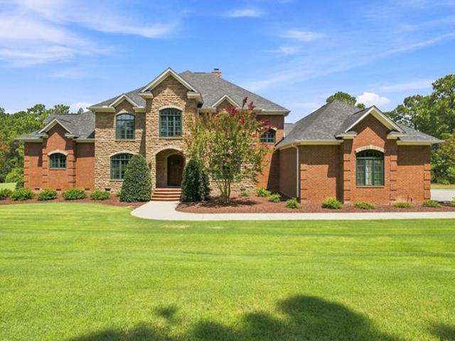 584 Southgate Dr, Camden, SC 29020