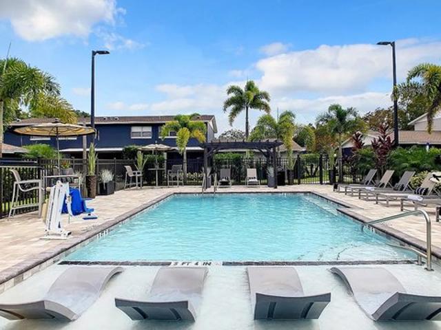 584 W Bay St, Winter Garden, FL 34787