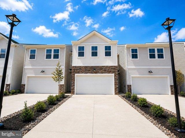 584 W North St, Smyrna, DE 19977