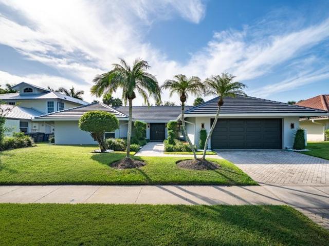 5854 Pinebrook Dr, Boca Raton, FL 33433