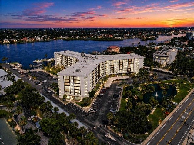 5855 Midnight Pass Rd Apt 222, Sarasota, FL 34242