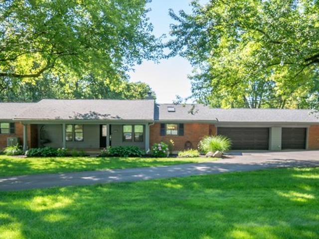 5855 Andover Rd, Indianapolis, IN 46220