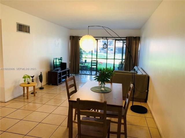 5855 Washington St, Unit 90, Hollywood, FL 33023 | MLS #A12003