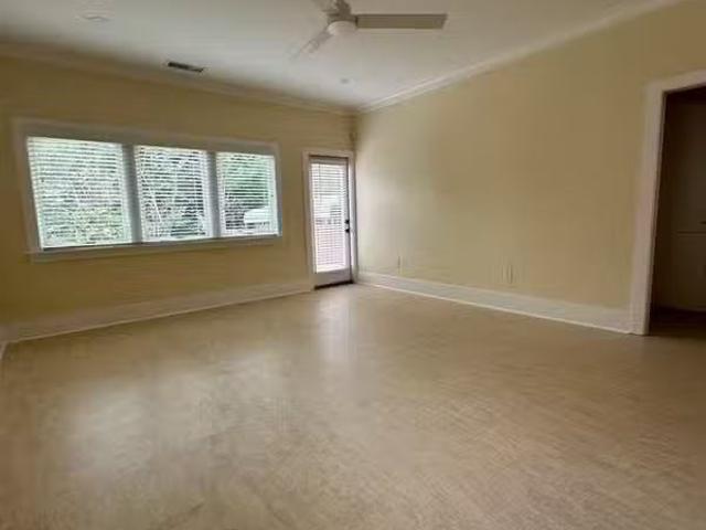 58566632 356 Northside Dr