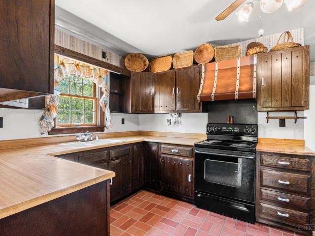 5856 Blue Rock Road