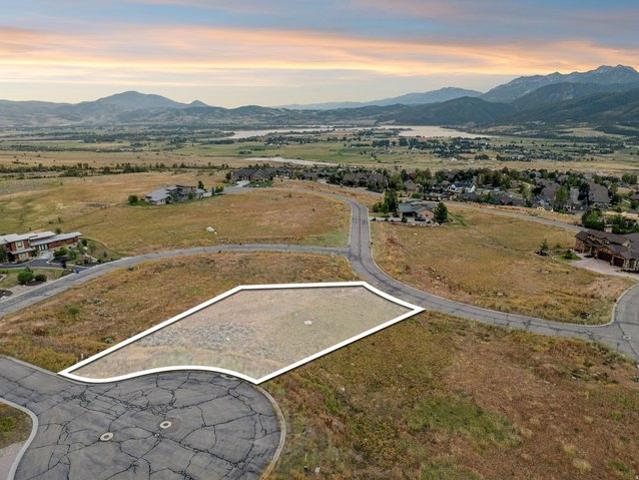 5857 E Wildflower Ct Unit 107, Eden, UT 84310
