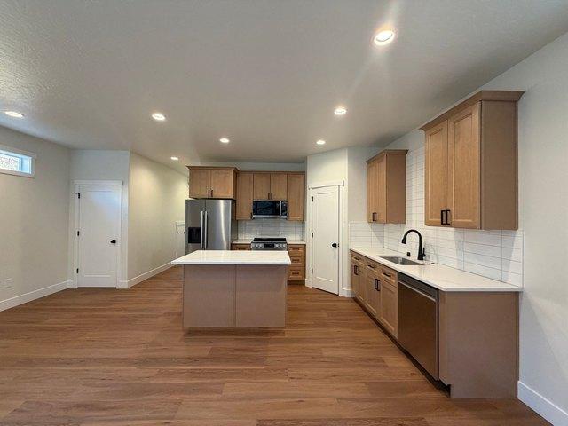 5857 W 40th Ct, Kennewick, WA 99338