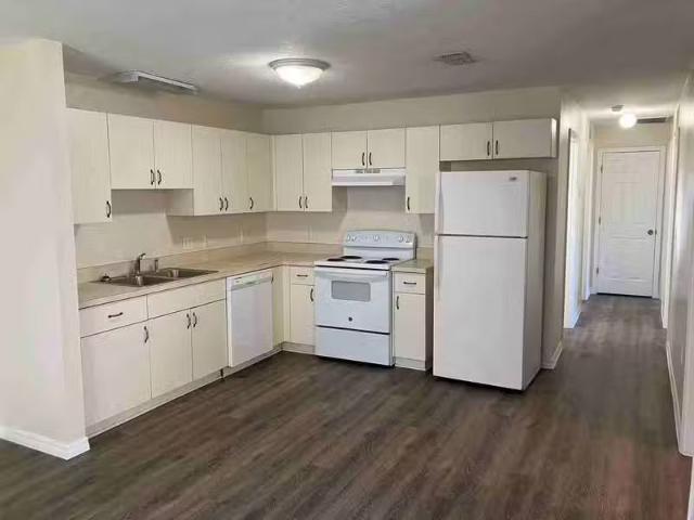 58580084 38625 Rose Ln
