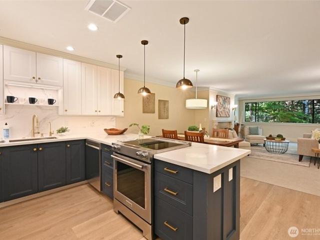 5858 NE Park Point Dr Unit F203, Seattle, WA 98115