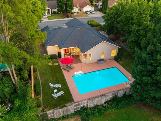 5850 Norwich Court