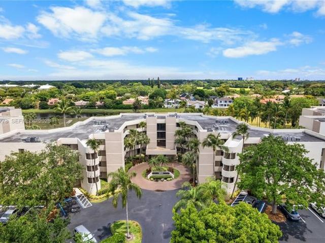 5850 Camino Del Sol Apt 404, Boca Raton, FL 33433