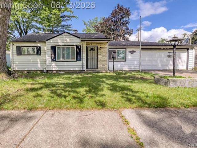 5850 Daniels St, Taylor, MI 48180